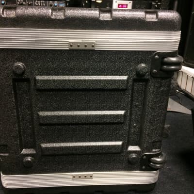 MCM Custom Audio 8 Space Rolling Rack Case Unknown Bought it | Reverb