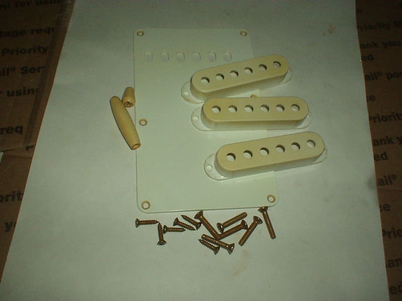 Fender Strat partial acc kit | Reverb