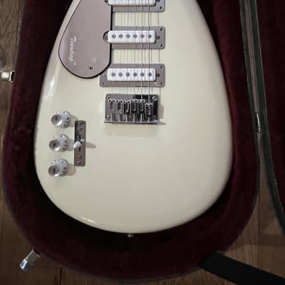 Lefty Phantom Teardrop 2000s - Glossy white (vox replica) | Reverb