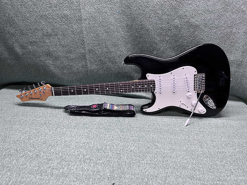 Left handed AXL Johnson S-style 2010s - black | Reverb