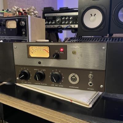 Heavily Modified Ampex 601 valve / tube microphone | Reverb