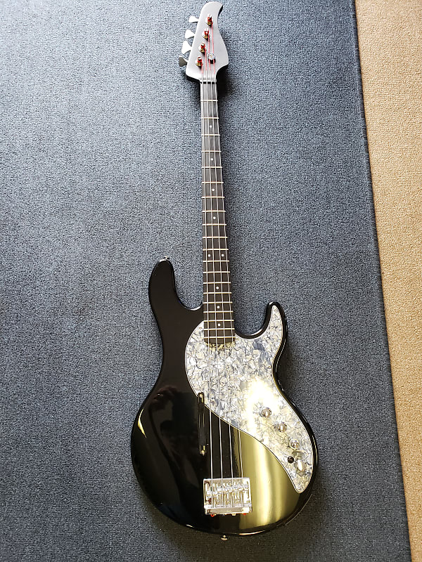 Line 6 Variax Bass Black Moses Graphite Neck | Reverb