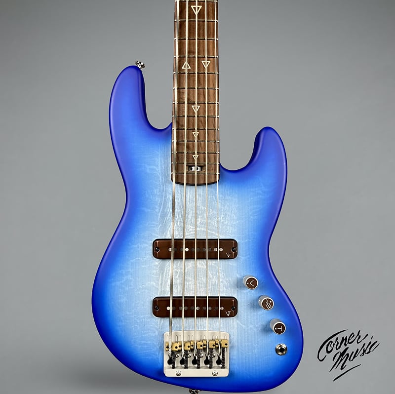 Valiant Mini Bass 5-String 2024 - Icy Blue | Reverb