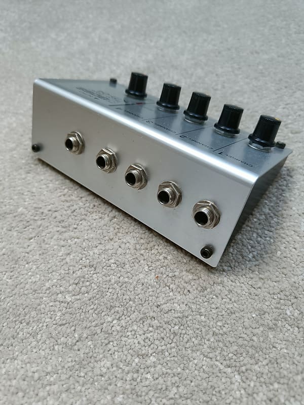 Boss KM-04 Micro Mixer 1989 | Reverb