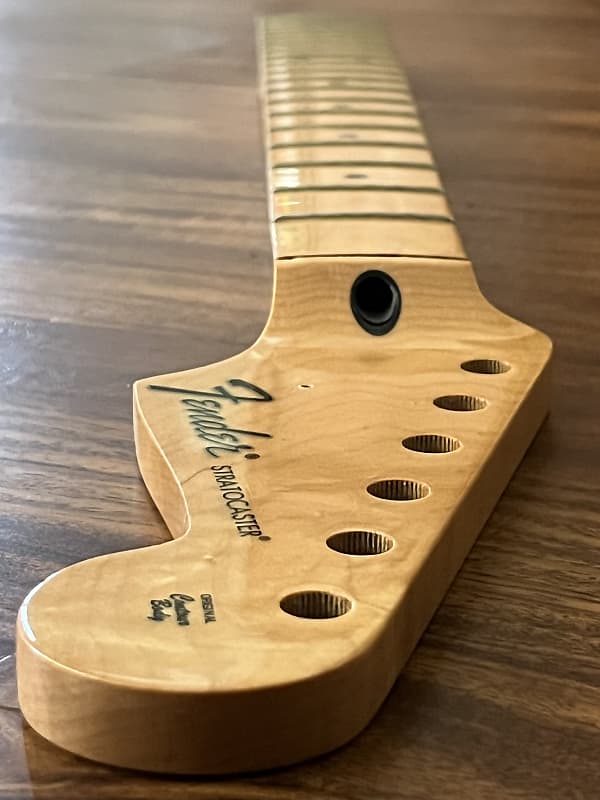 Fender Maple Neck 2021 - Polyurethane gloss/satin | Reverb