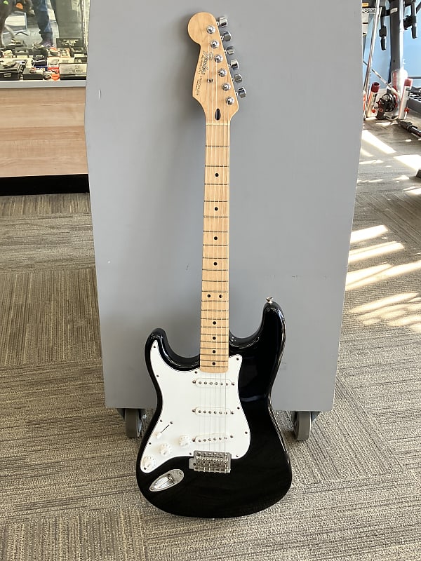 Fender Standard Stratocaster Left Handed LH Strat 1998 - | Reverb