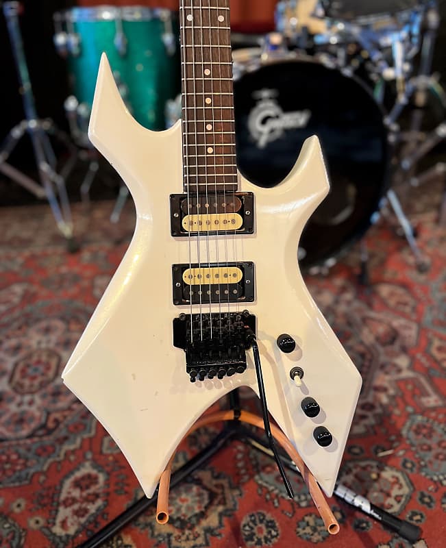 1980s Vintage Hondo Fame Series B.C. Rich Warlock Copy White | Reverb