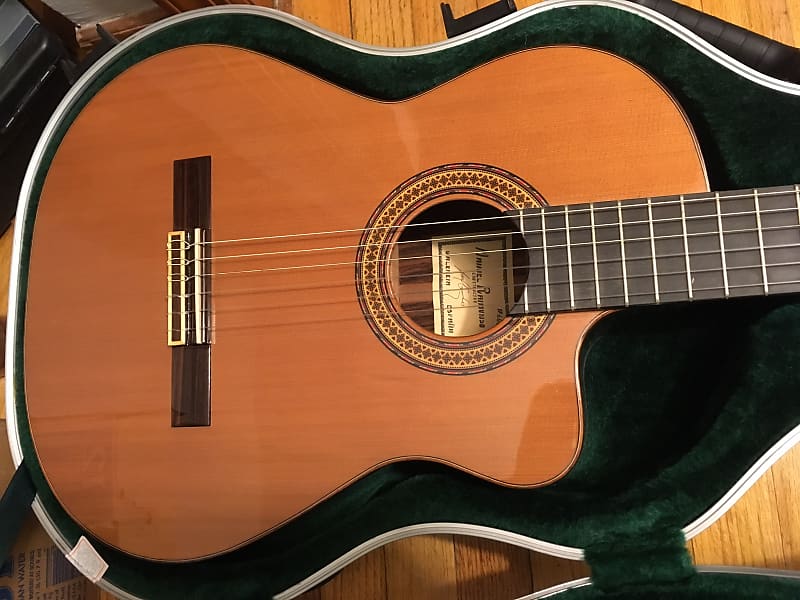 Raimundo 660E Classical Guitar *MINT* | Reverb