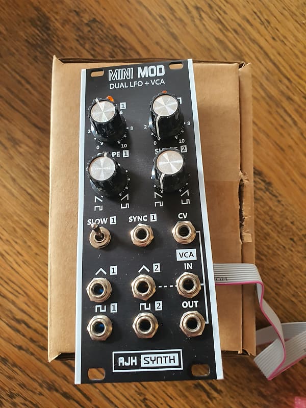 AJH MiniMod Dual LFO and VCA Dark Edition | Reverb