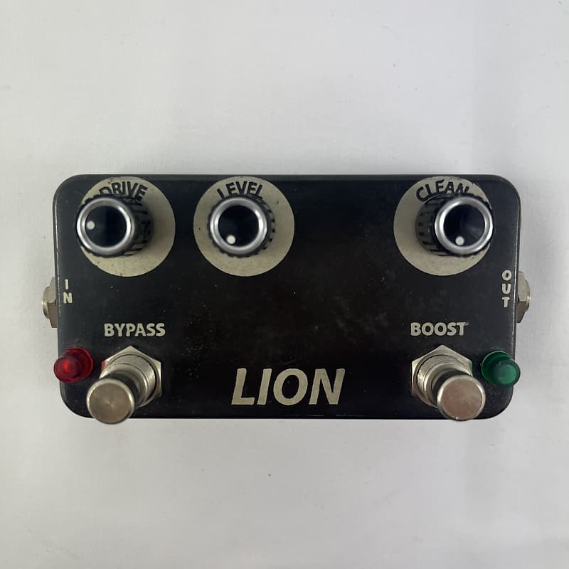 Schumann LION Distortion/Boost Pedal | Reverb