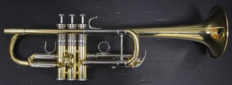 Trompeta en DO Yamaha Xeno 8445 lacada en muy buen estado | Reverb