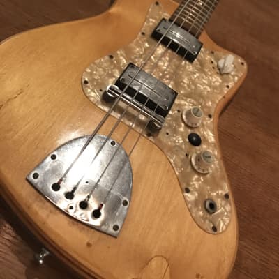 Egmond Bass 9 owned by Shadows bassist Mark Griffiths | Reverb