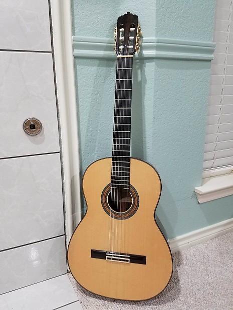 Eusebio Hernandez Huipe Concert Guitar 2012 white top/brown | Reverb