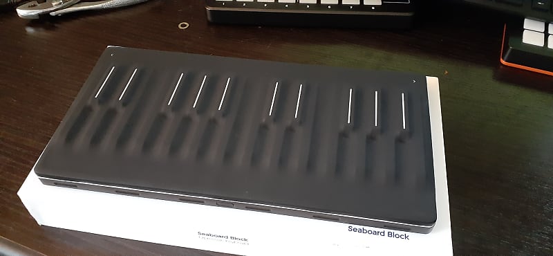 ROLI Seaboard Block 24-Key Expressive MIDI Keyboard | Reverb