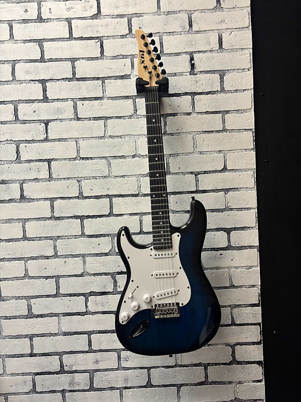 LYX Pro - Sunburst Blue | Reverb