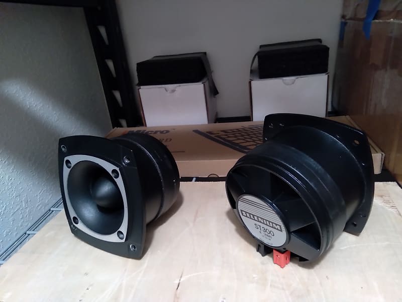 Selenium ST-300 Black & Silver Pair | Reverb
