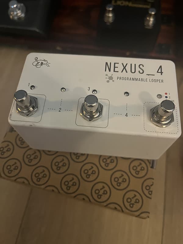 Swindler Effects Nexus_4 Programmable Looper 2010s - White | Reverb