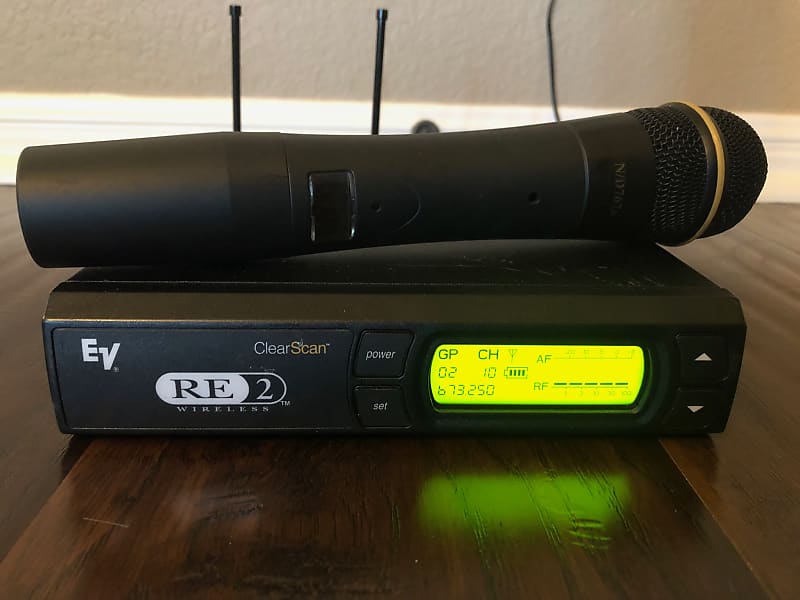 Electro-Voice RE2 Wireless Microphone | Reverb