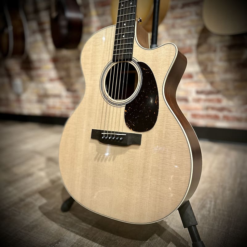 Martin GPC-16E | Reverb