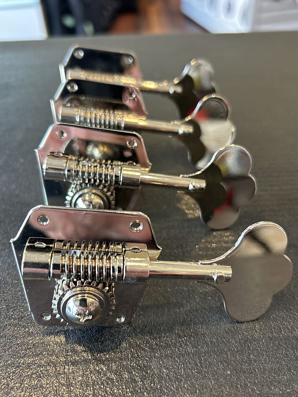 Fender Reverse turn bass machine heads | Reverb
