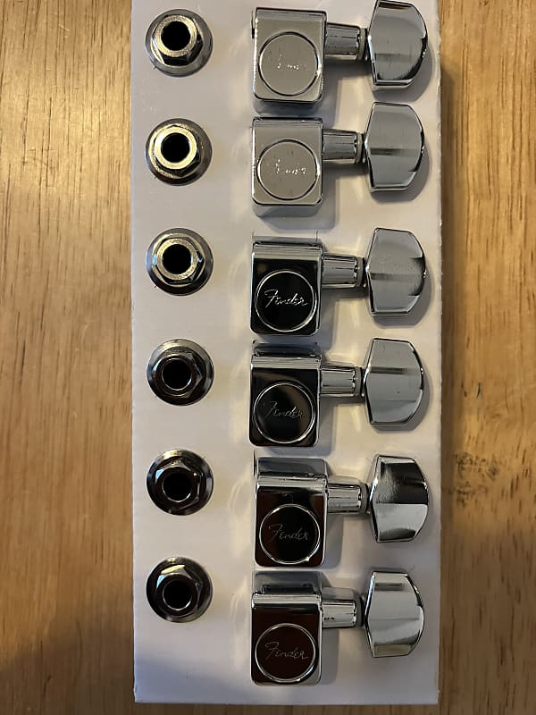 Fender Tuning heads - Chrome | Reverb