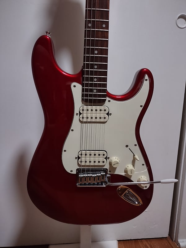 Squier Stratocaster Standard Series - Sparkle Dark Red | Reverb