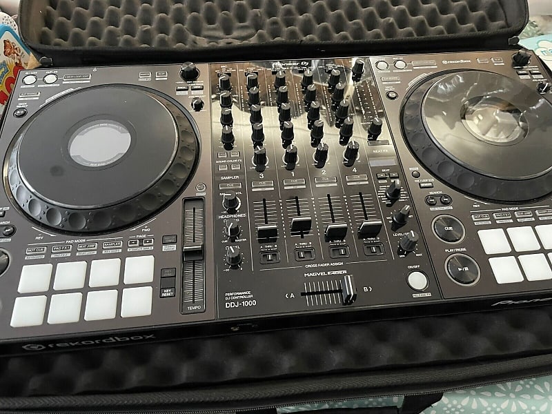 Pioneer DDJ1000 Rekordbox DJ Controller with Black Gator | Reverb