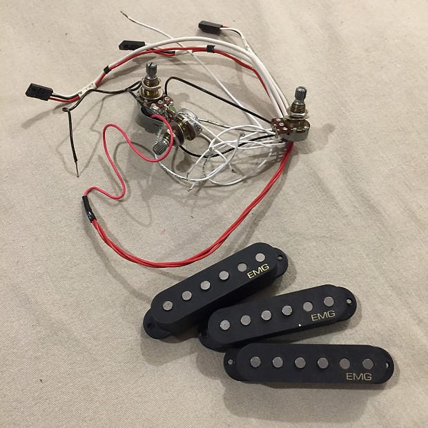 EMG Single Coil Set Black with pots and switch | Reverb UK