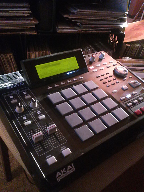 Akai Professional MPC2500 Beat Production Station / Music | Reverb