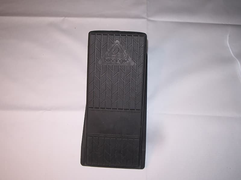 Behringer FCV100 dual channel volume pedal | Reverb