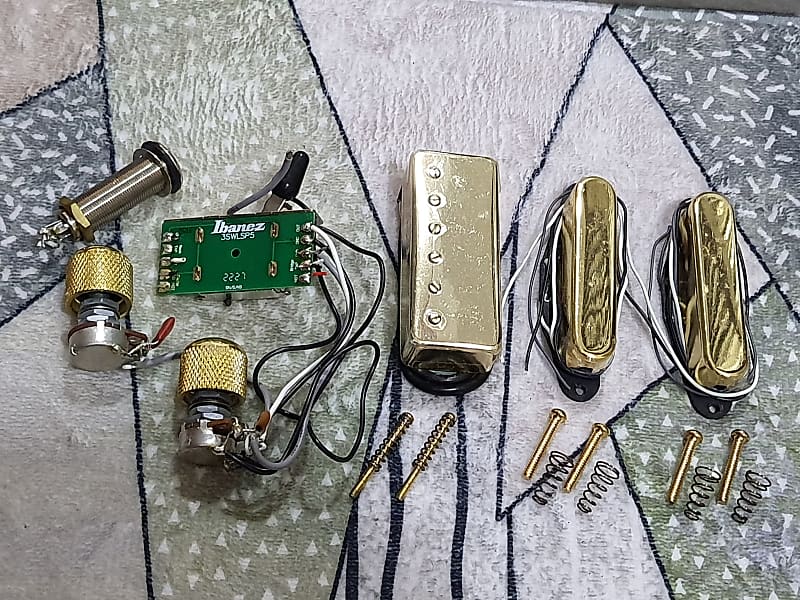 A Set of 3 DiMarzio Notorious Pickups THBB10 w/ | Reverb Australia