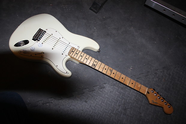 Fender Standard Stratocaster 1993 Mexico MIM White | Reverb