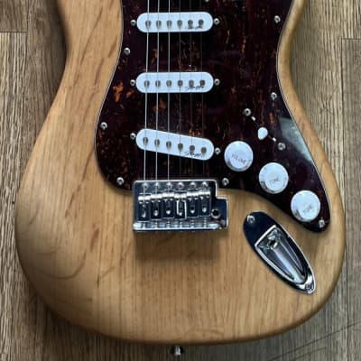 STAGG STRAT STYLE 3/4 SIZE ELECTRIC GUITAR NATURAL (USED) | Reverb