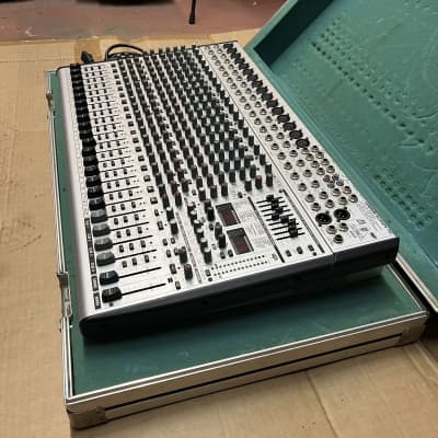 Behringer SL2442FX-PRO Mixing Console with Calzone Flight | Reverb