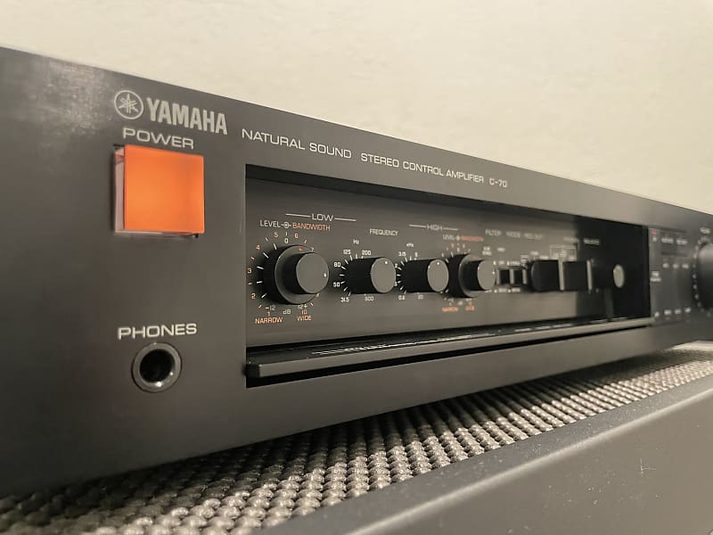 Yamaha C-70 Stereo Preamplifier | Reverb