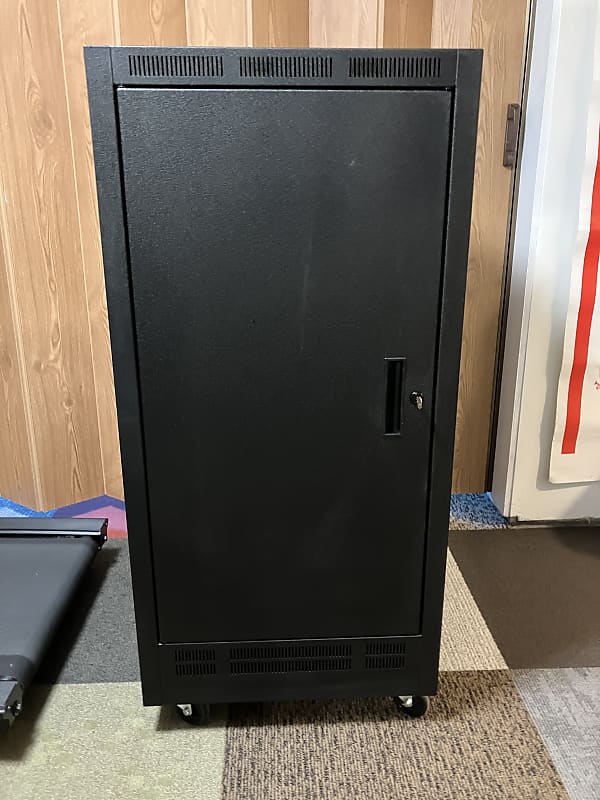 Lowell LPR-2122 Portable Locking Equipment Rack Cabinet Black | Reverb