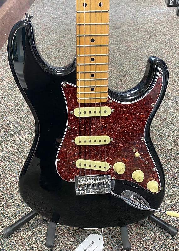 Tagima TG-530BK present - Black | Reverb