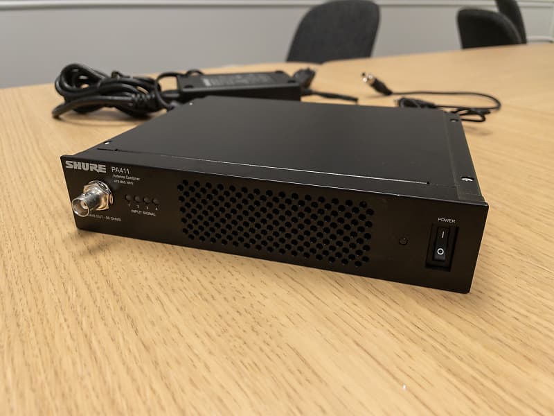 Shure PA411 Antenna Combiner - Black | Reverb