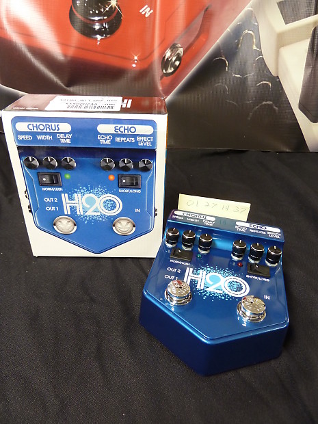 Visual Sound V2H2O - H2O Analog Chorus & Delay Pedal | Reverb