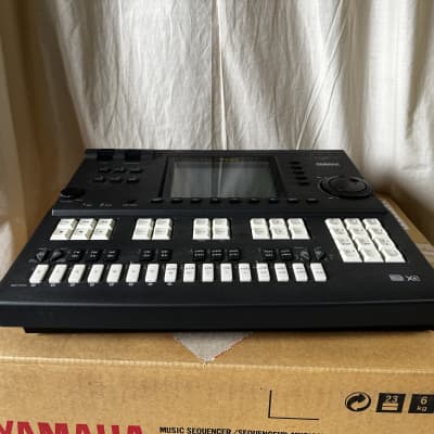 Yamaha QY700 Music Sequencer High-End Sequencer Workstation | Reverb