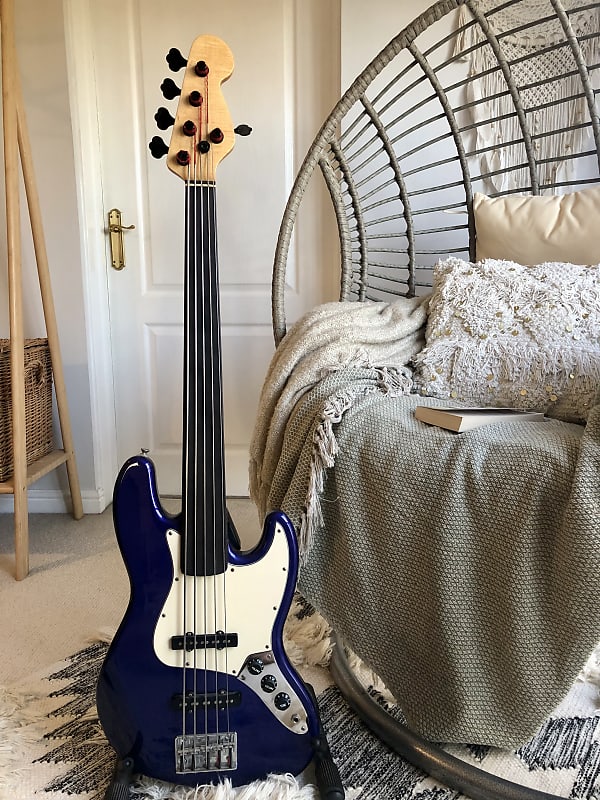 Purple 5-String Fretless Bass Guitar | Reverb