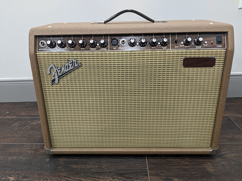 Like new Fender Acoustasonic Junior 2-Channel 2 x 40-Watt | Reverb