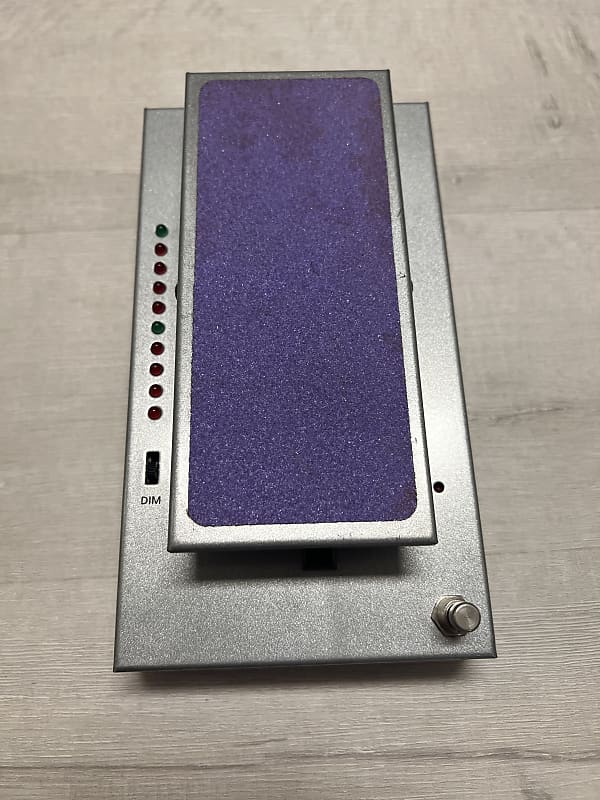 Visual Sound Wah-Volume Pedal (VWV1) | Reverb