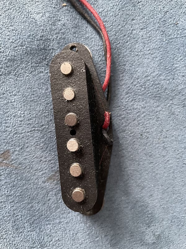 Mojo Pickups Strat pickup with baseplate | Reverb UK