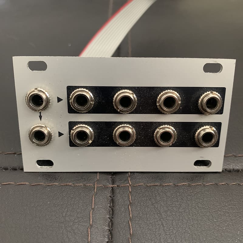 Intellijel Buffered Mult | Reverb