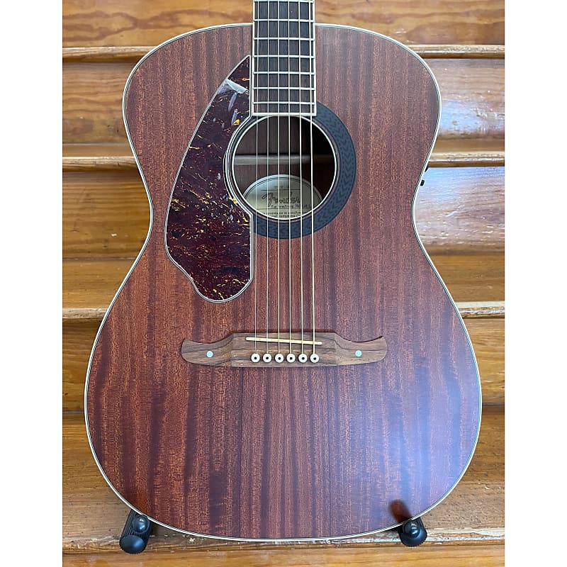 SECONDHAND Fender Tim Armstrong Hellcat Electro-Acoustic Left | Reverb
