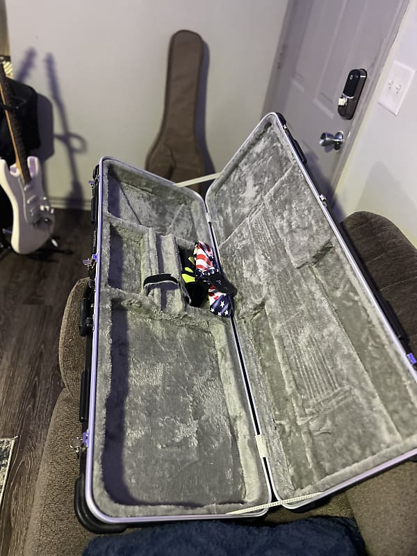 Fender Hard Shell Guitar Case | Reverb