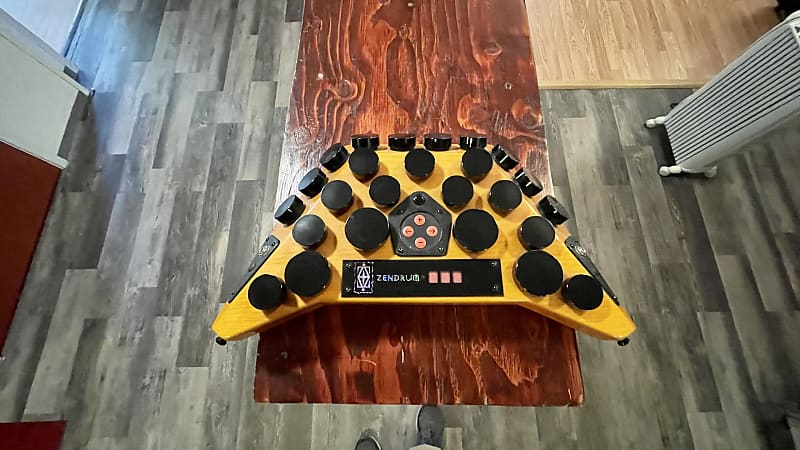 Zendrum LT 2010's - Korina / Maple | Reverb