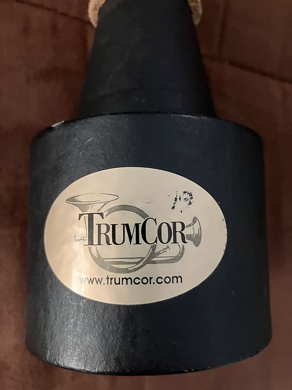 TRUMCOR Bb Trumpet/Cornet Lyric Mute 2000’s - Black | Reverb
