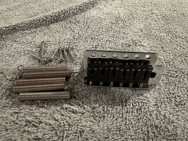 Wilkinson Strat Bridge w/ Graph Tech Saddles - Chrome | Reverb